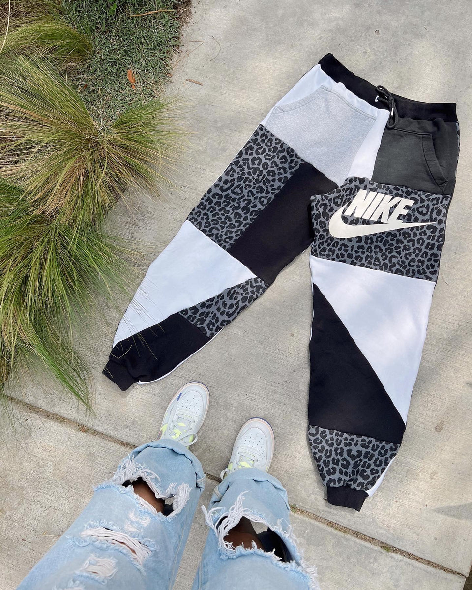 grayscale cheetah sweats – susoriginals